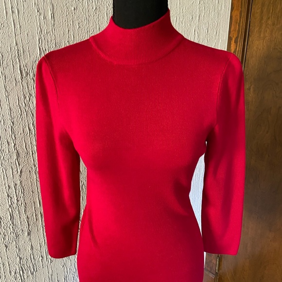 Chelsea & Theodore | Sweaters | Chelsea And Theodore Top | Poshmark